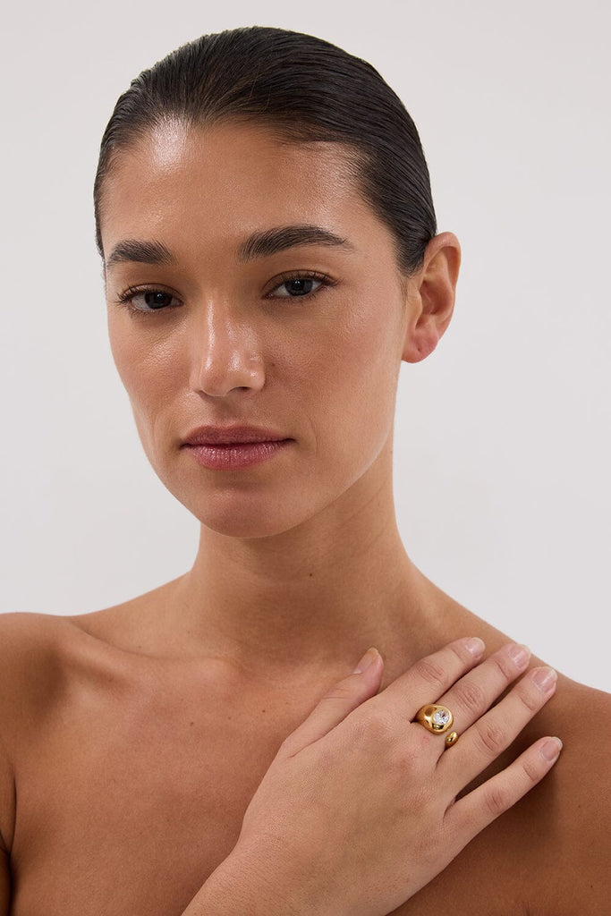 AMBER SCEATS VESPER RING GOLD | Dissh