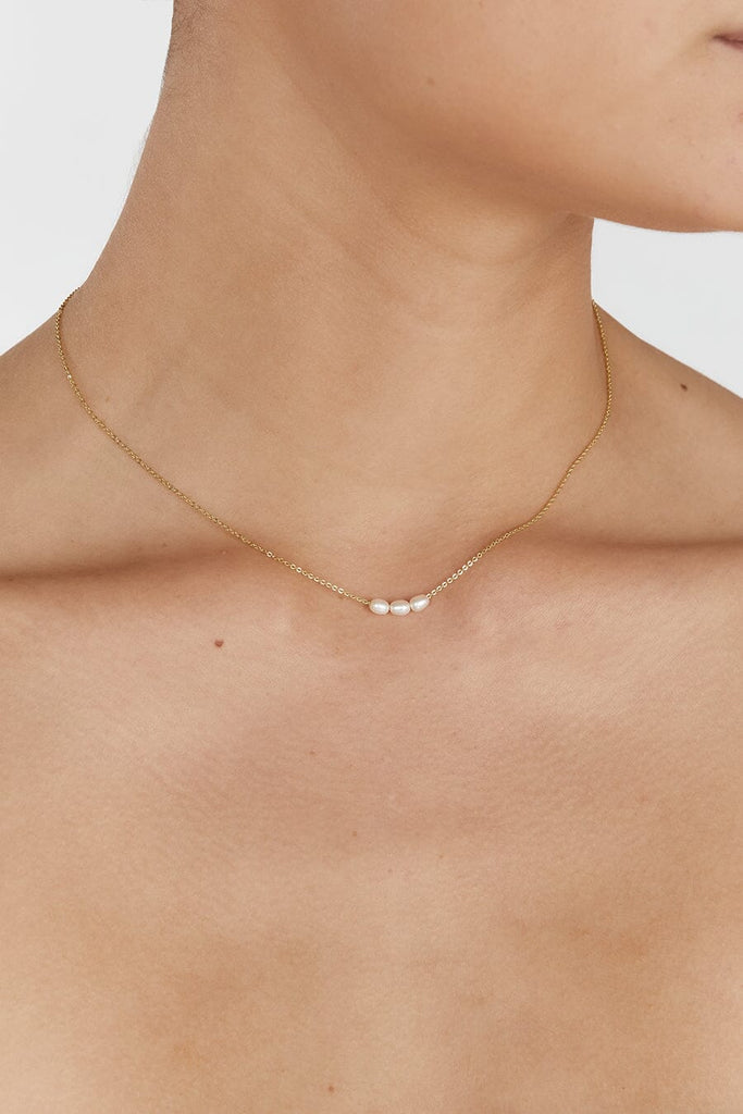 SAINT VALENTINE MINI PEARL NECKLACE | Dissh